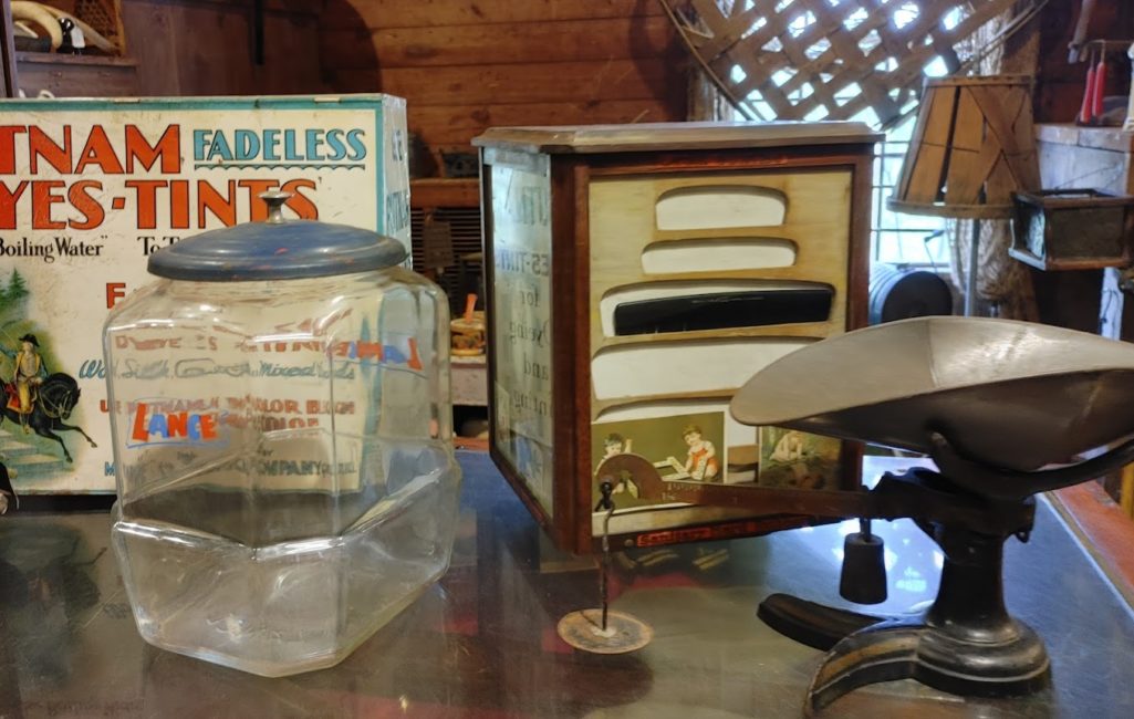 The Savvy Picker: Crazy Mule Arts and Antiques - Now Habersham