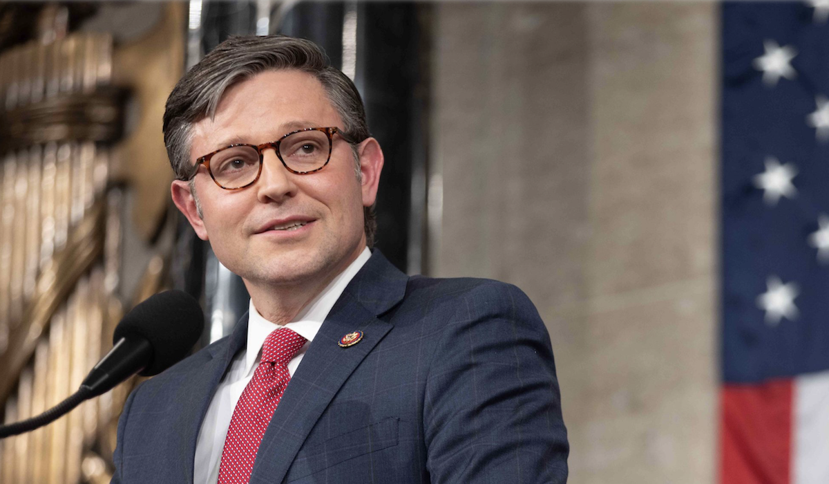 Rep. Marjorie Taylor Greene huddles with U.S. House speaker she’s ...