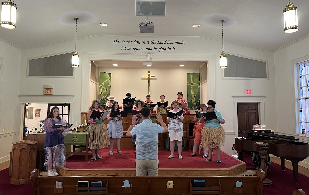 Mountain Voices Community Choir takes audience to the beach - Now Habersham