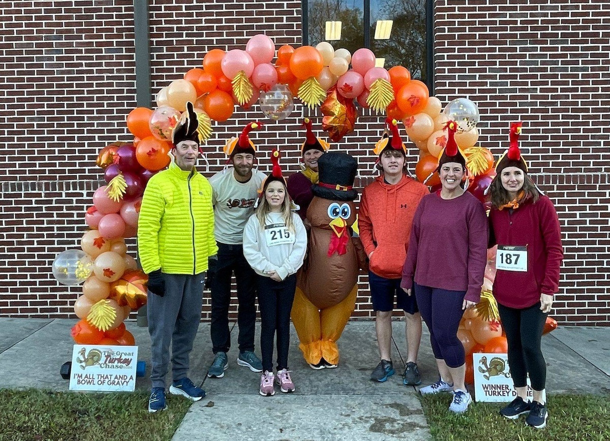 Over one hundred runners chased turkeys in Clarkesville - Now Habersham