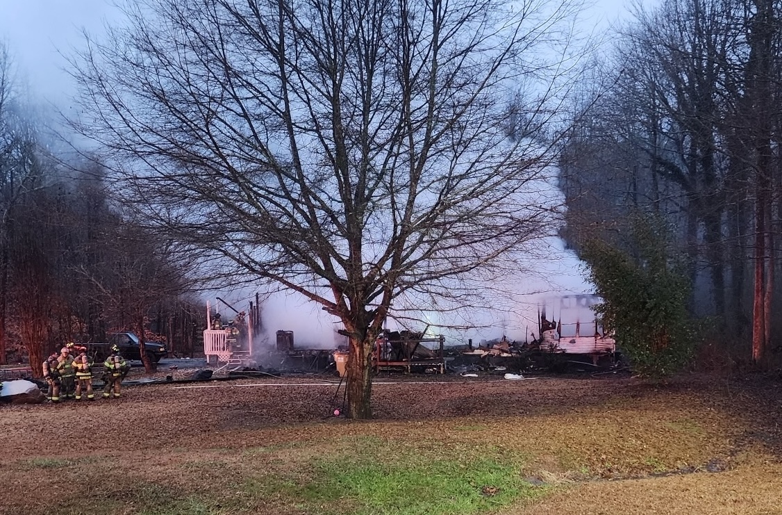 Fire destroys mobile home in northwest Hall County - Now Habersham