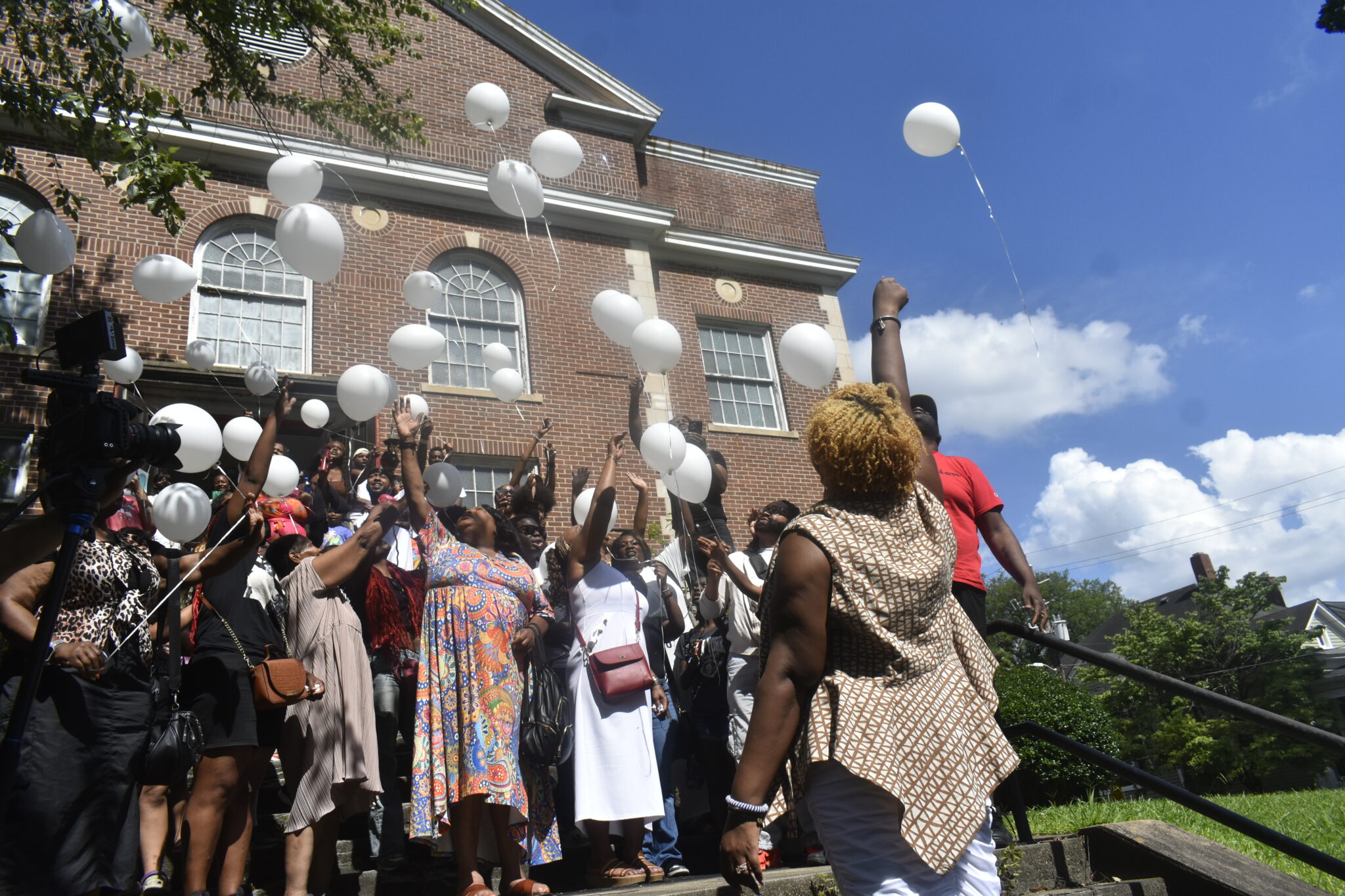 Baby of Georgia woman on life support has been delivered through ...