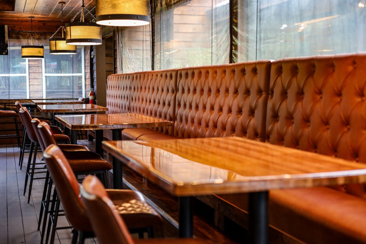 Rustic Cabin Bar & Grill to open in Clarkesville August 25 - Now Habersham