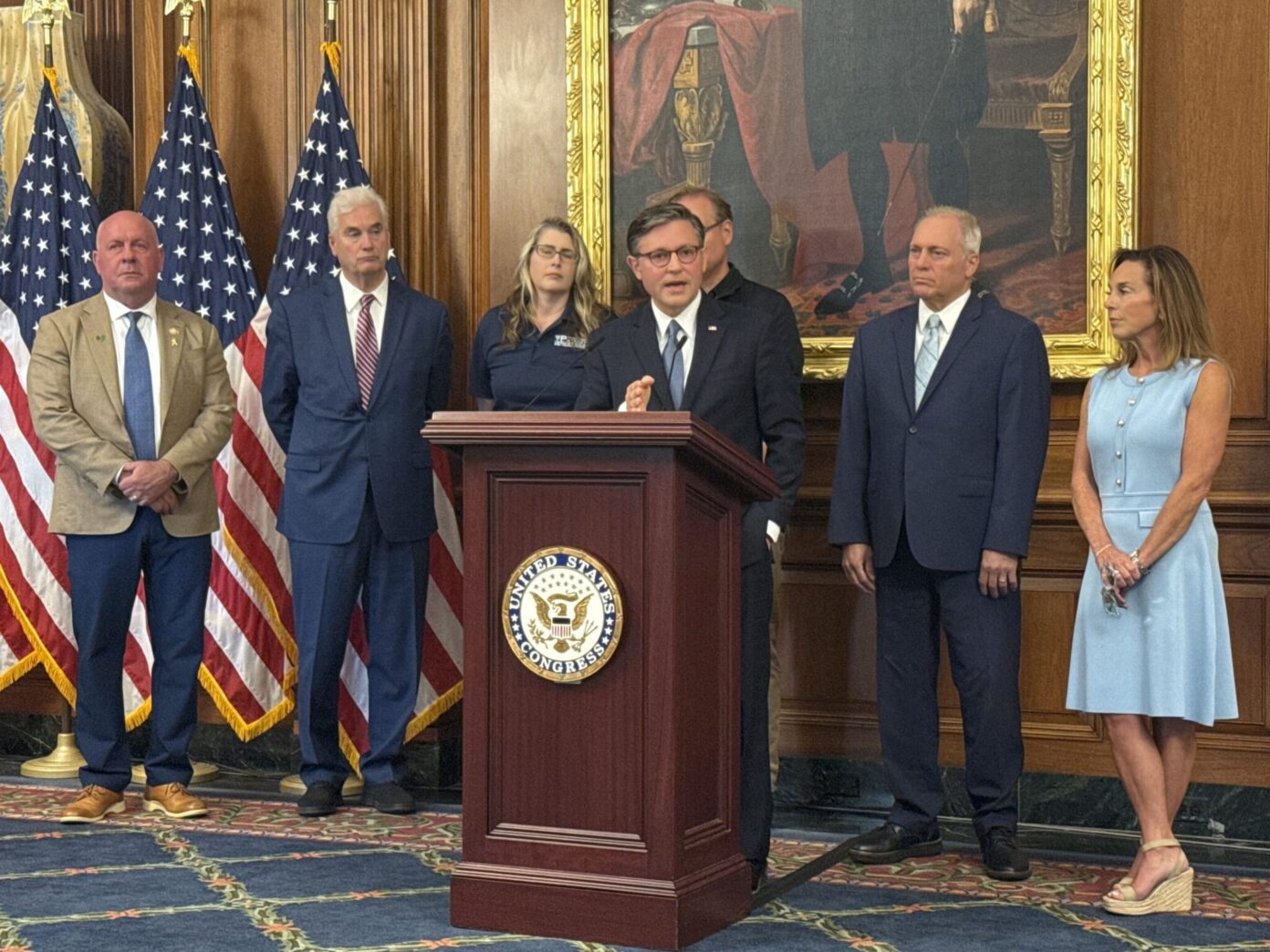 Despite shutdown deadline, little movement in Congress on spending deal ...