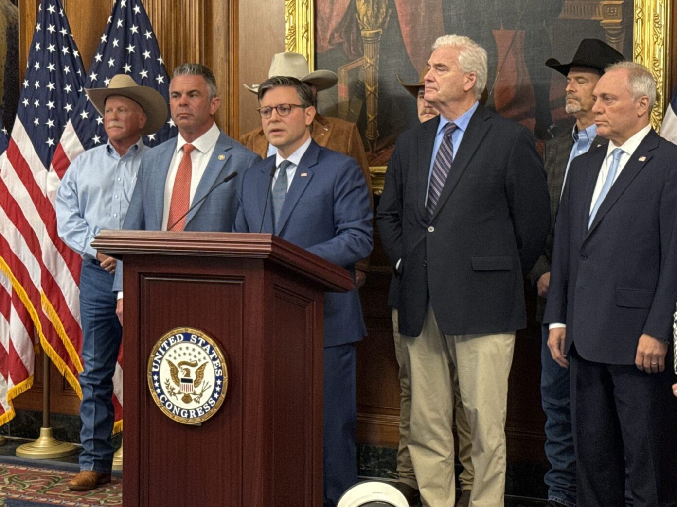 Government shutdown looms Oct. 1 as Congress struggles with stopgap ...