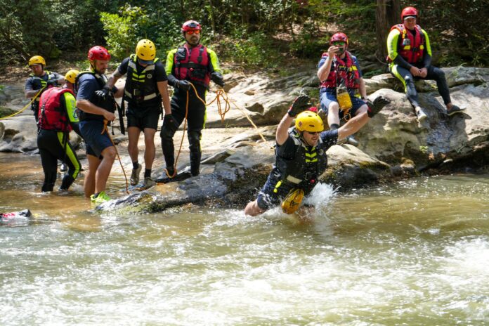 White County firefighters train in life-saving swiftwater rescues - Now ...